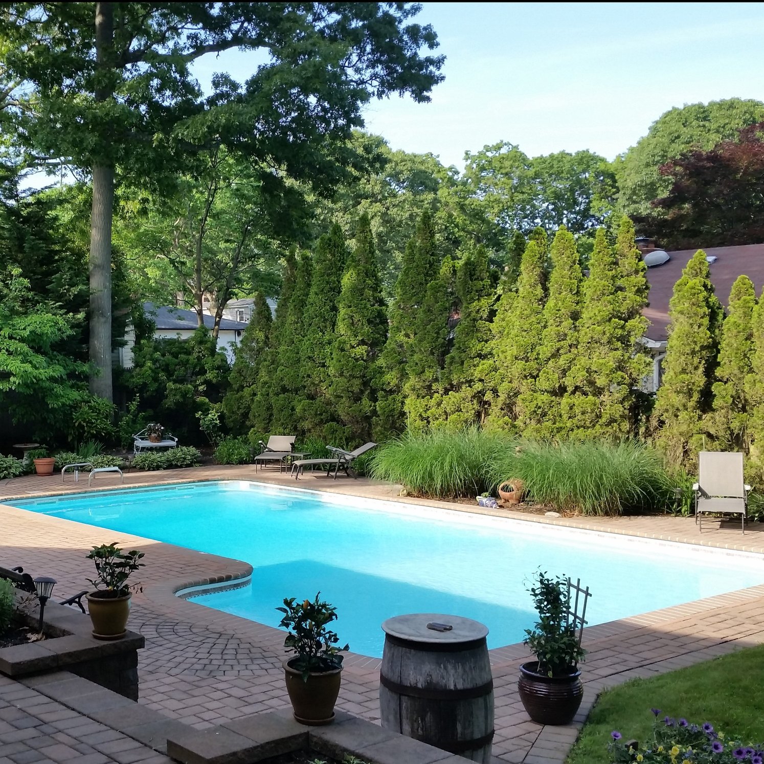 What is Included with a Royal Swimming Pools Inground Pool Kit?