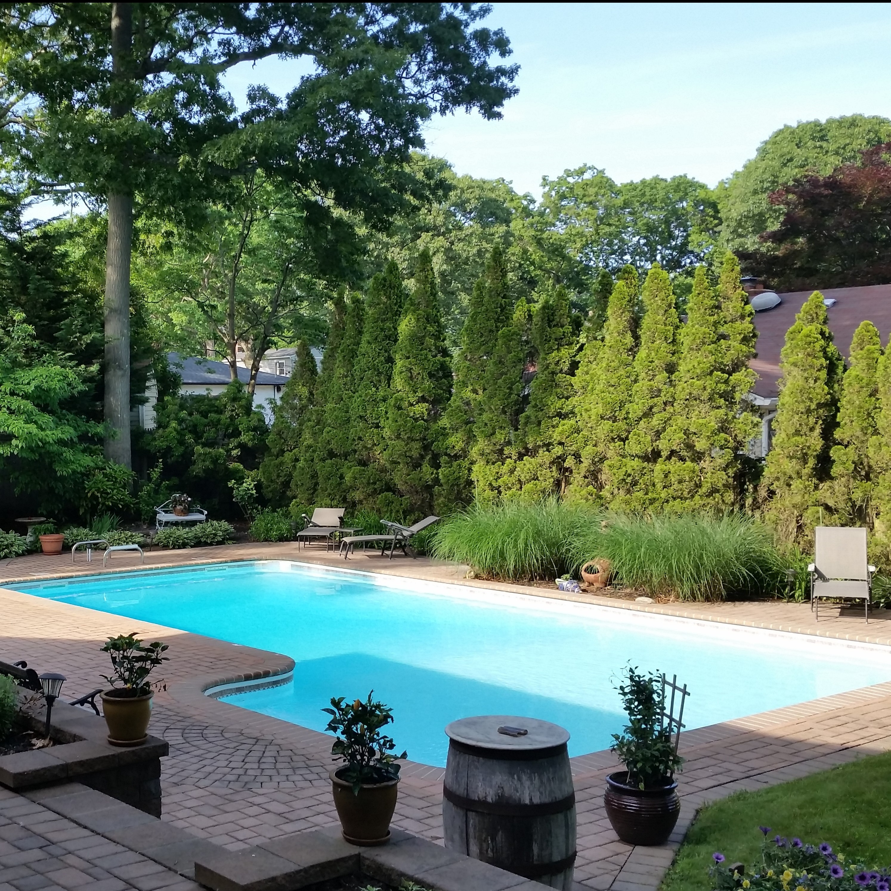 What is Included with a Royal Swimming Pools Inground Pool Kit?