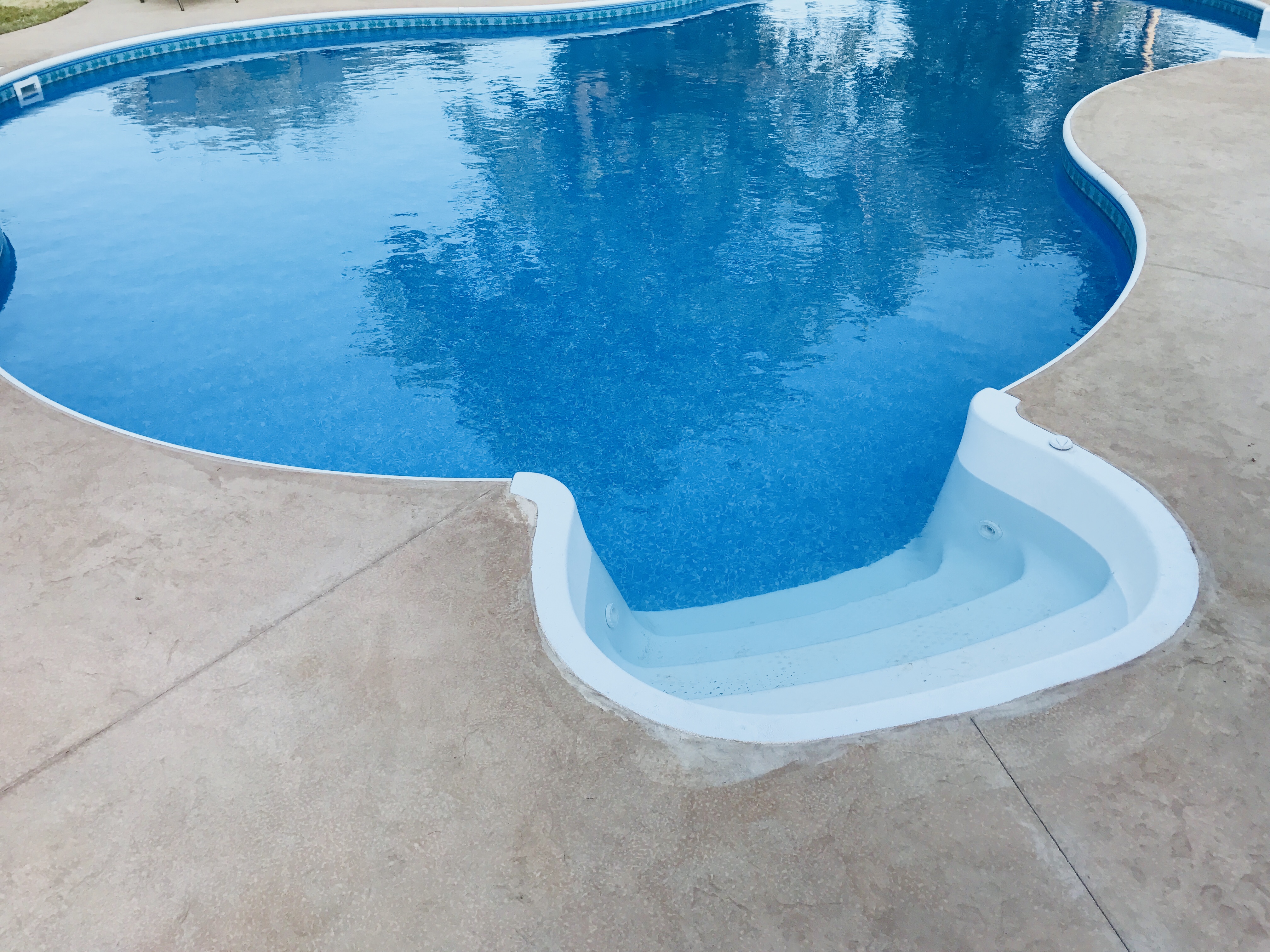 How to Repair Thermal Plastic Pool Steps